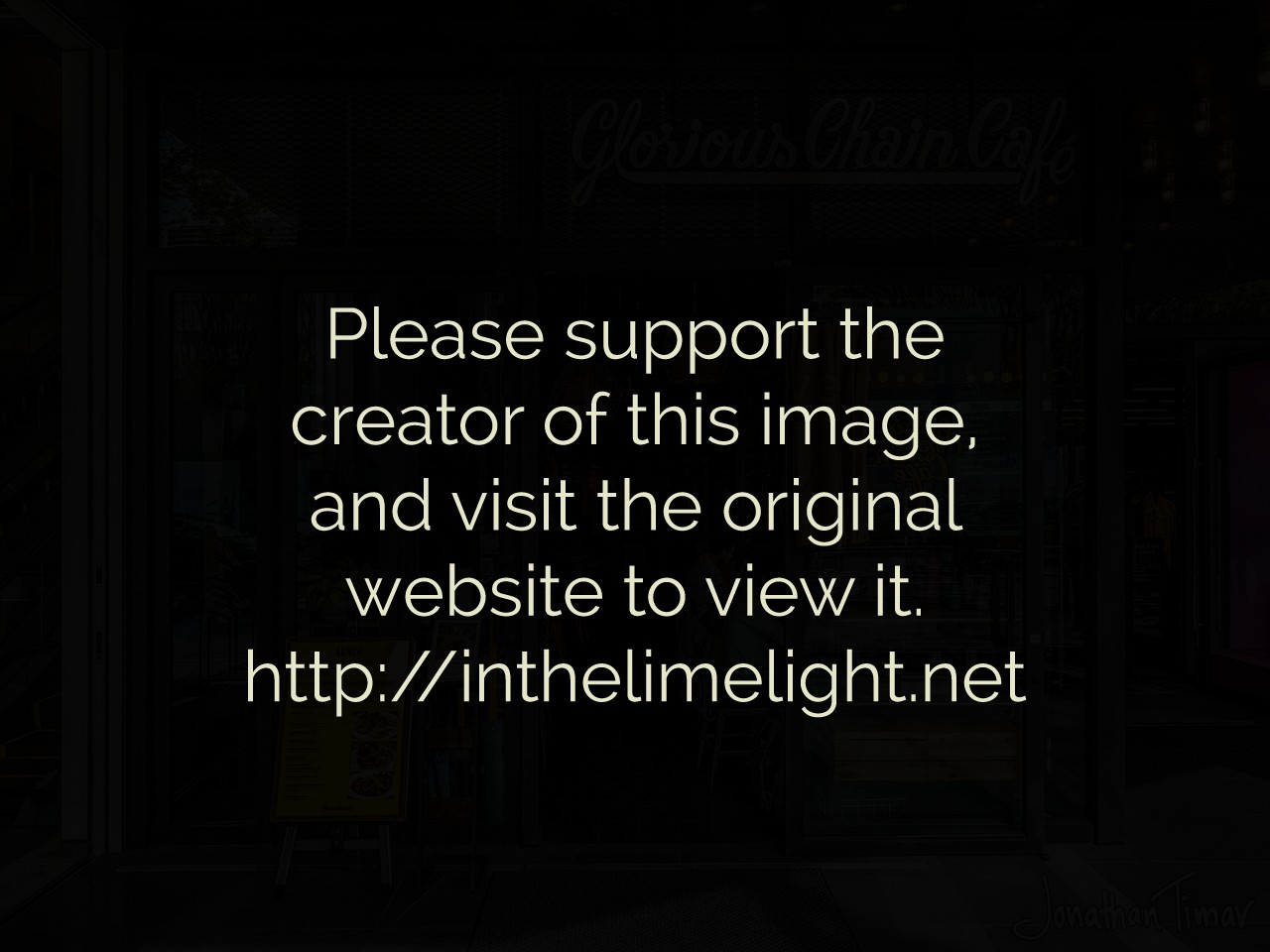 Glorious Chain Cafe | Jonathan Timar